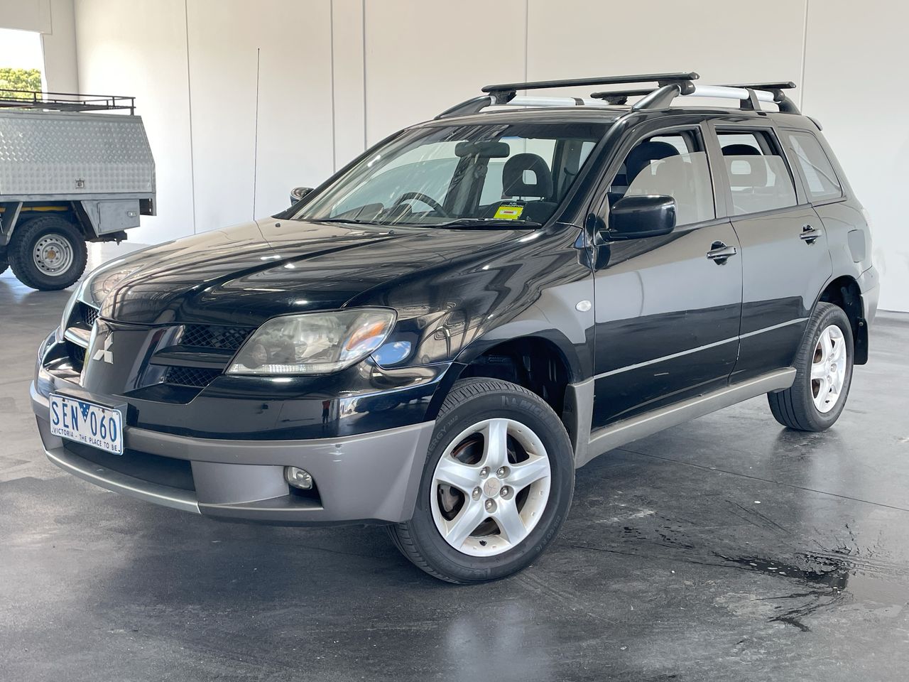 2002 Mitsubishi Outlander XLS ZE Automatic Wagon Auction (0001-21018784 ...
