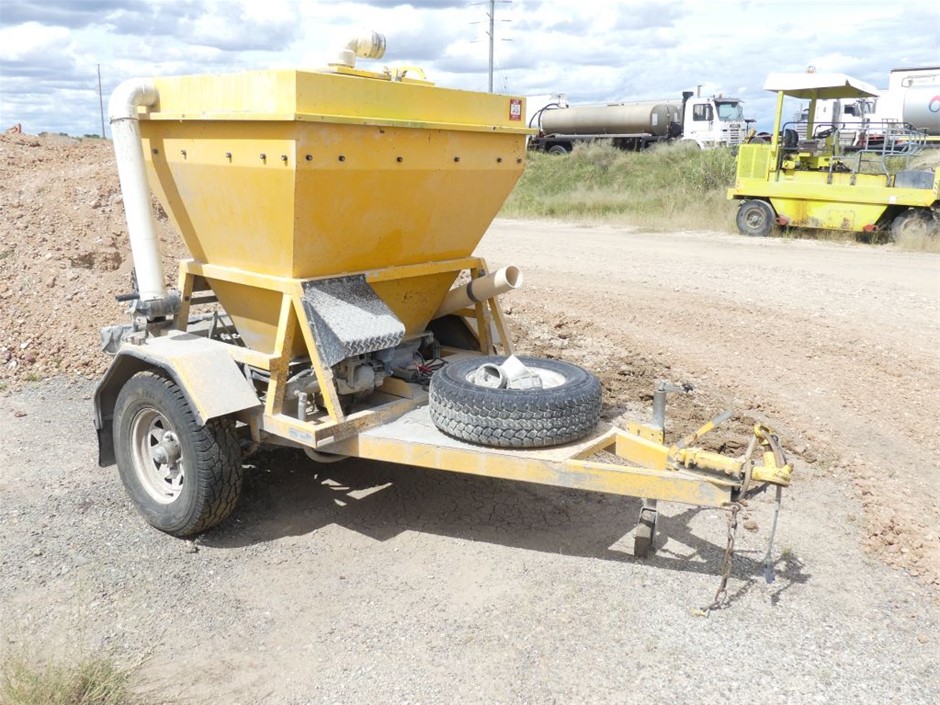 2012 Krata Shaka KS Trailerable Cement/Lime Spreader Auction (0026 ...