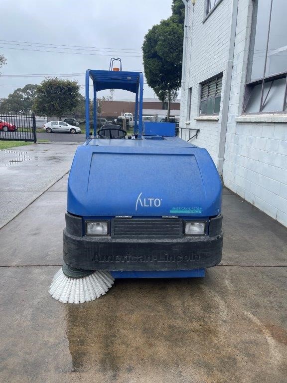American Lincoln ATS 46/53 Ride on Sweeper / Scrubber