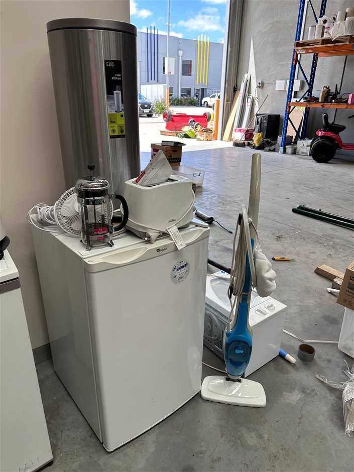 Quantity of Assorted Kitchen Appliances Auction (0049-3027972) | Grays ...