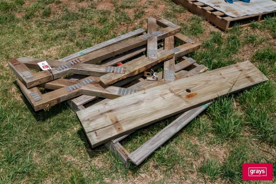 Timber Incomplete Outdoor Bench & Table Auction (0064-5055274) | Grays ...