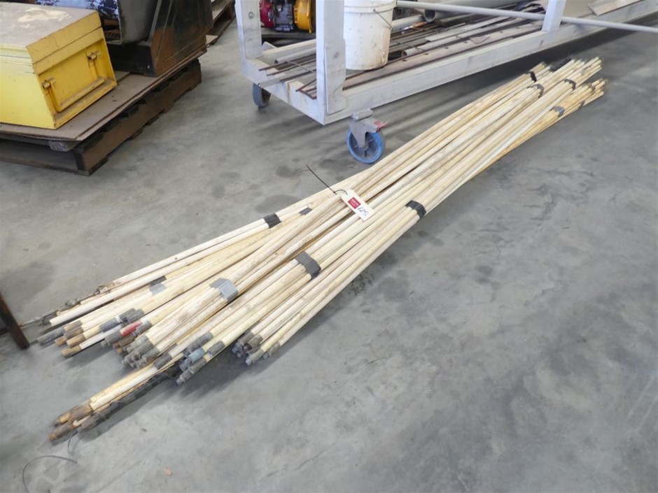 Large Quantity Of Telstra Pull Rods Auction (0125-5055222) | Grays ...