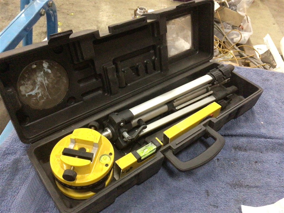 Spirit Level Set With Tripod Auction (0232-3028002) | Grays Australia