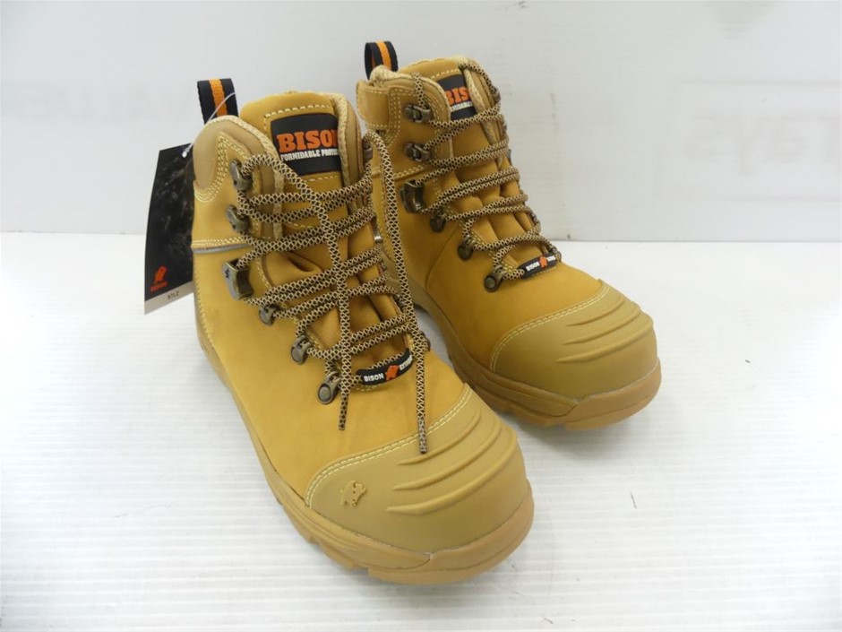 TRu Work Wear Auction (0367-5055236) | Grays Australia