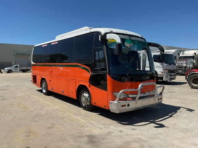 2011 Higer V Series 9m 4 x 2 Bus Auction (0045-9048158) | Grays Australia
