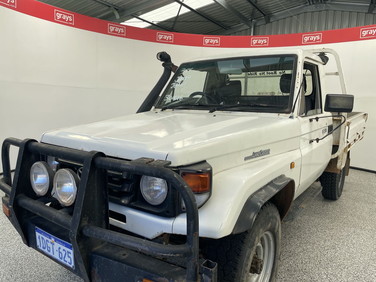 2001 Toyota Landcruiser (4x4) HZJ79R Manual Cab Chassis Auction (0001 ...