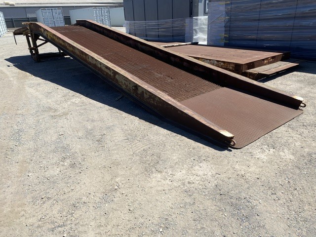 Adjustable Loading Ramp Auction (0017-8018382) | Grays Australia