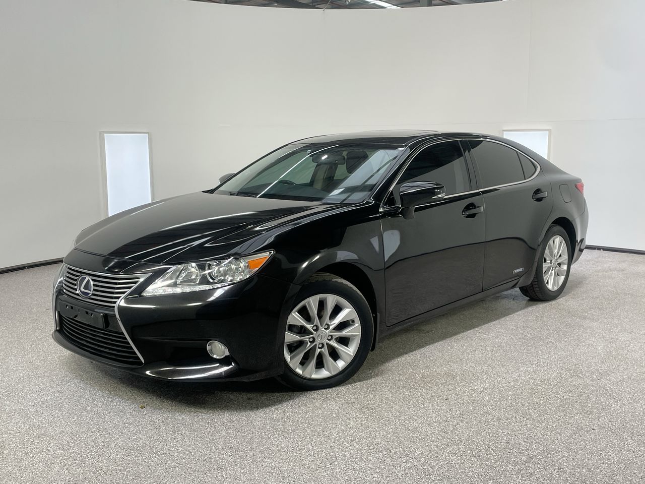 2015 Lexus ES ES300h LUXURY AVV60R CVT Sedan Auction (0001-21020365 ...