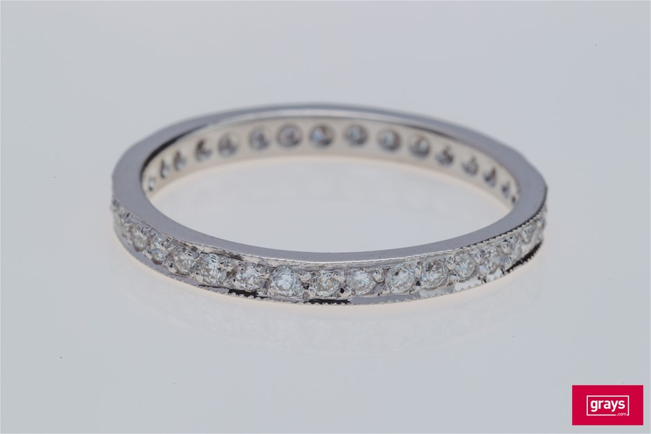 9CT WHITE GOLD DIAMOND CHANNEL SET WEDDER Auction (0531-5055349 ...