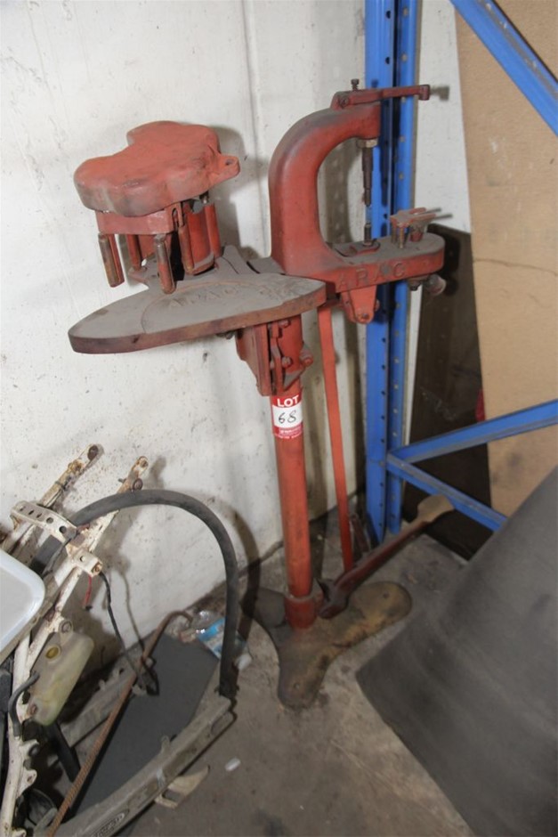 APAC Manual Pedestal Truck Brake Riveter Auction (0068-5055485) | Grays ...