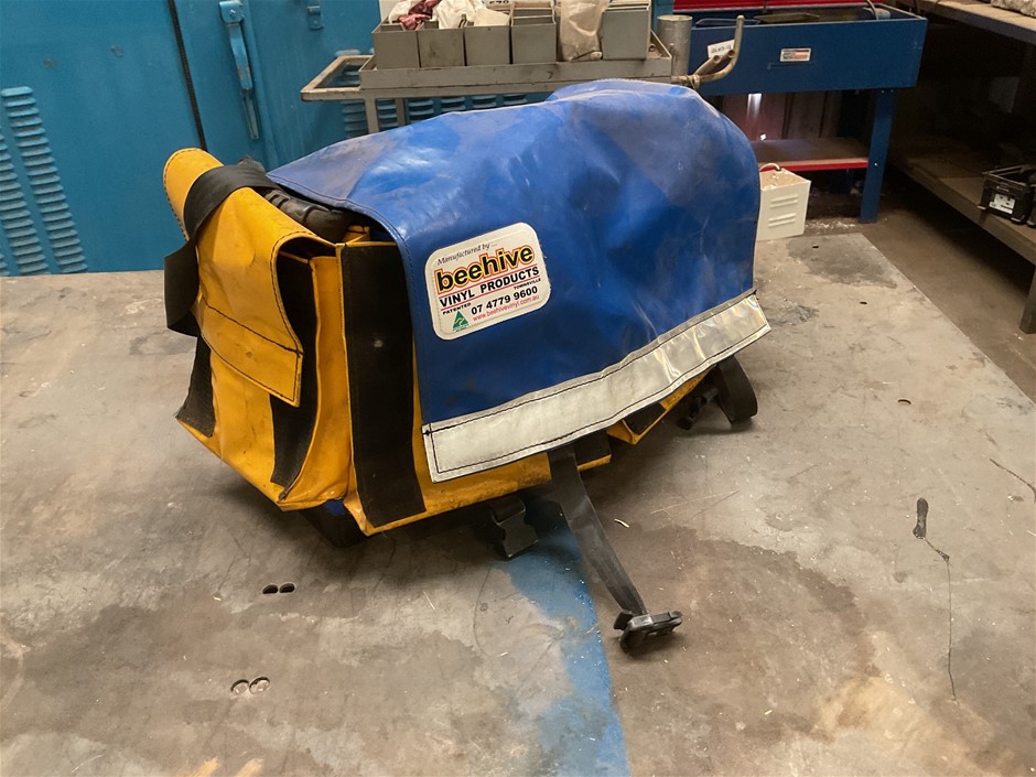 Beehive Vinyl Products Maintenance Bag and Tools Auction (0017-3027738 ...