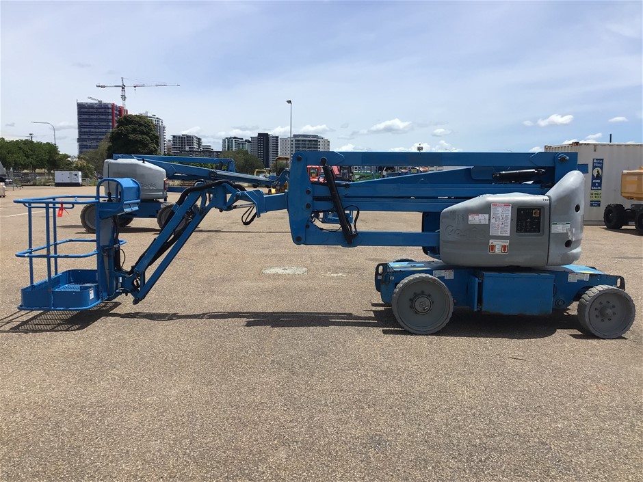 2008 Genie Z40/23NRJ Knuckle Boom Lift Auction (0001-7050754) | Grays ...