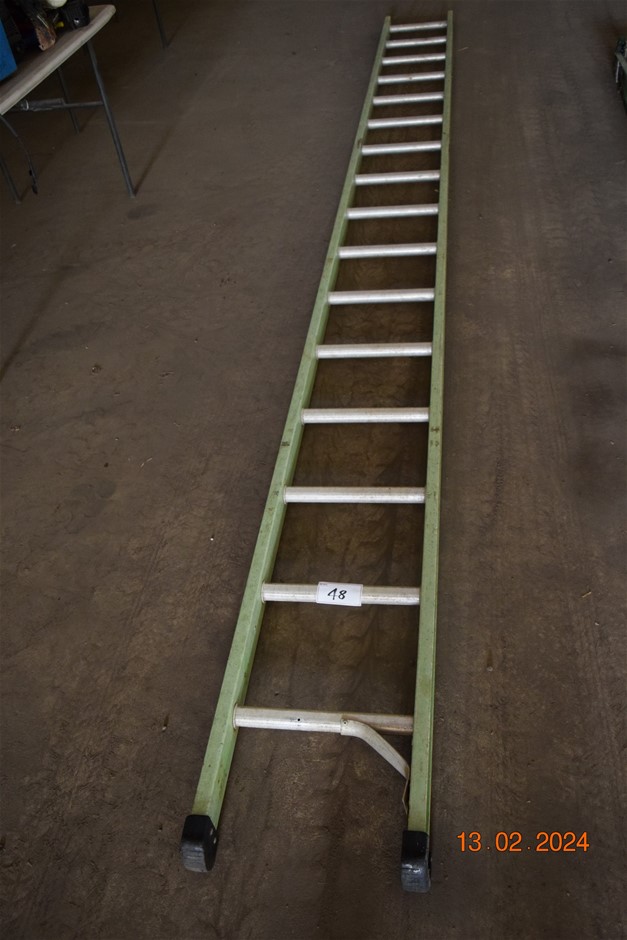 Bailey Fibreglass 5m Long Ladder Auction (0048-9048434) | Grays Australia