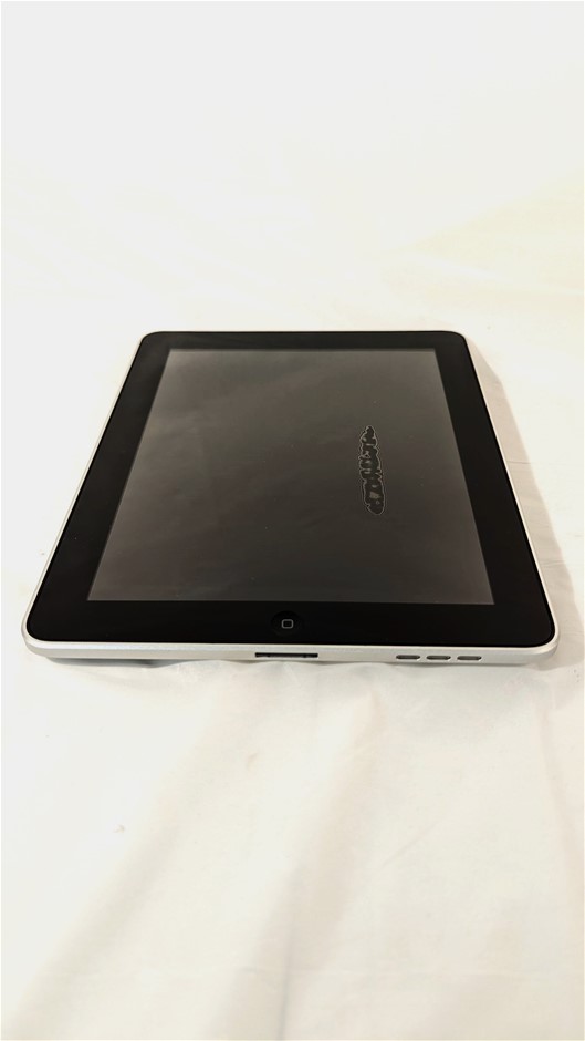 Apple iPad Gen 1 Wi-Fi 16GB 9.7-Inch Tablet, Black Auction (0004 ...