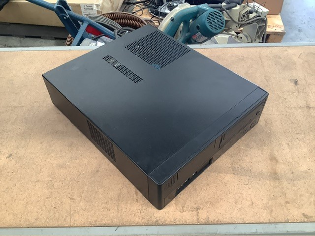 LEADER Desktop Auction (0049-9048855) | Grays Australia