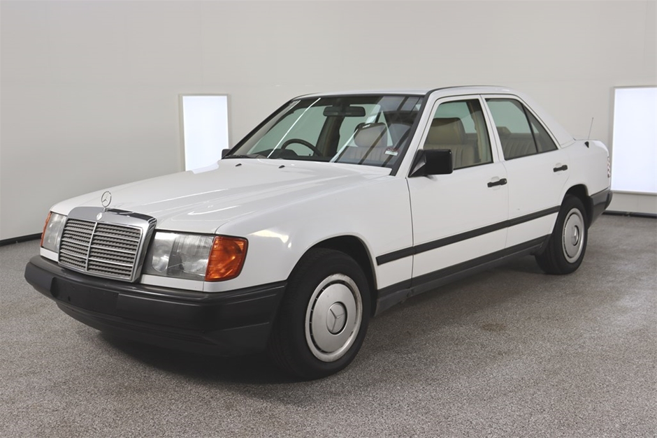 1988 Mercedes Benz 230 E Automatic Sedan Auction (0001-21020955) | Grays Australia