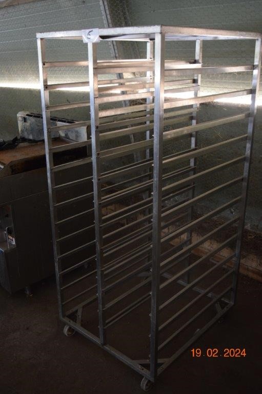 Mobile Stainless Steel Food Tray Rack Auction (0005-9048680) | Grays ...