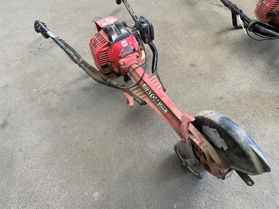 Atom Lawn Edger Auction (0081-5055468) | Grays Australia
