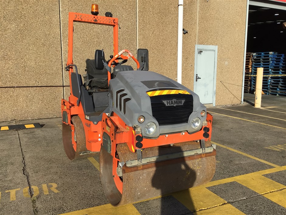 Hamm HD12 Smooth Drum Roller Auction (0021-5055638) | Grays Australia