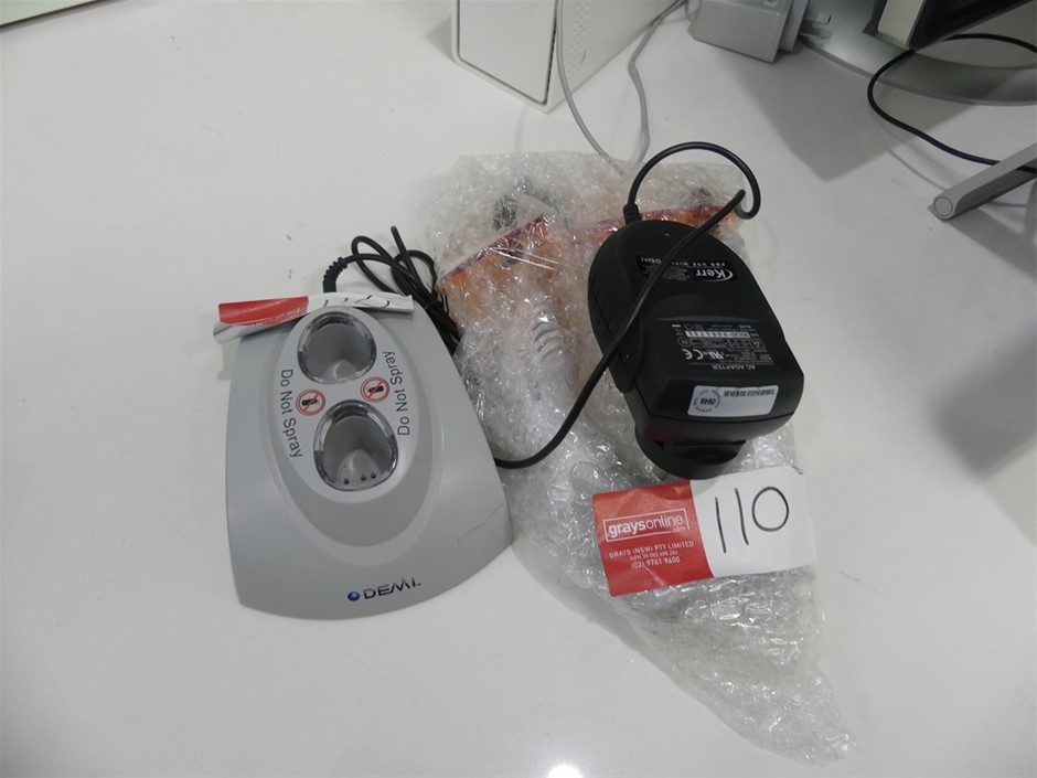 Kerr Demi Qty 3 x Curing Lights with 1 x Base Unit Auction (0110 ...