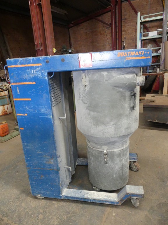 Dustmaster RP3000 Mobile Industrial concrete Dust Vacuum Auction (0005 ...