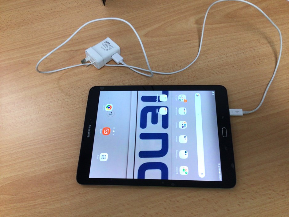 Samsung Galaxy S2 Tablet Auction (0077-8018584) | Grays Australia