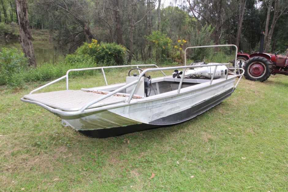 Savage 100 Aluminium Boat Auction (0015-10081911) | Grays Australia