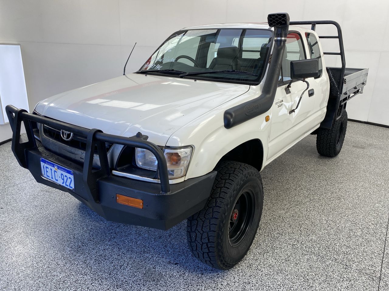2004 Toyota Hilux (4x4) Manual X’tra Cab Chassis Auction (0001-9049767 ...