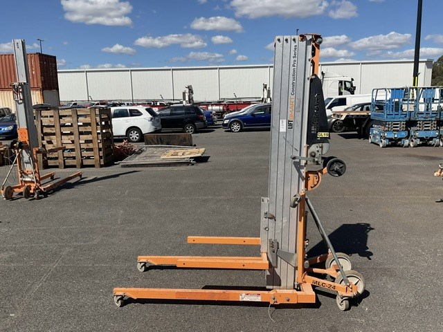 Liftsmart MLC-24 Smart Material Lift Auction (0005-9050064) | Grays ...