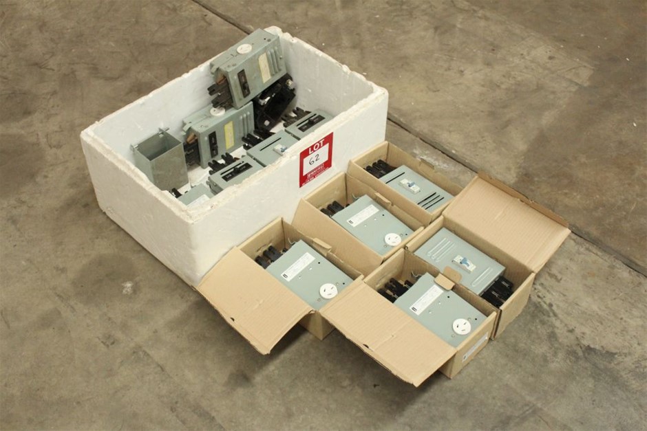 Carton of Electrical Components Auction (0062-5056060) | Grays Australia