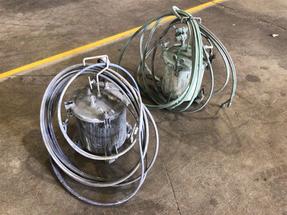 2 x Unbranded Paint Sprayer Pressure Tanks Auction (0022-7054415 ...