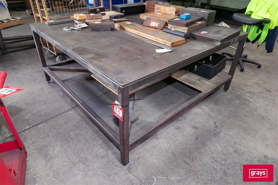 Heavy Duty Industrial Work Bench Steel Auction (0035-5056349) | Grays ...