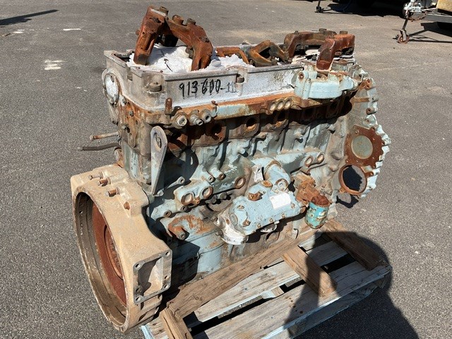 Detroit Diesel 6 Cylinder Truck Engine Auction (0061-9050540) | Grays ...