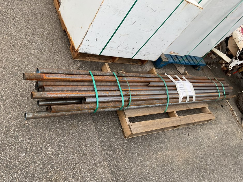 Pallet Containing Round Steel Tubes Auction (0007-9051091) | Grays ...