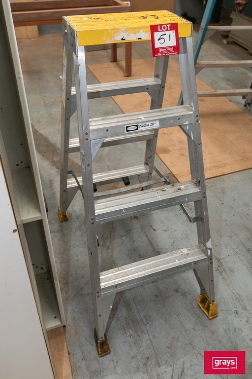Bailey 3 Step Dual Sided Alloy Step Ladder Auction (0051-5056395 ...