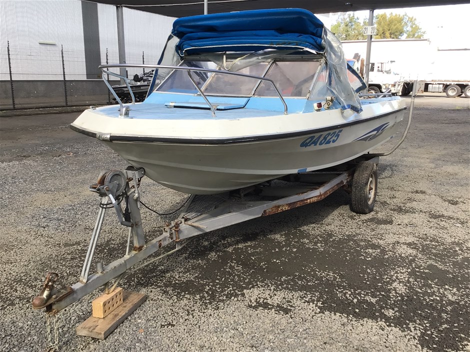 PRIDE 5.5M FIBERGLASS BOAT - NO RESERVE Auction (0001-10081965) | Grays ...