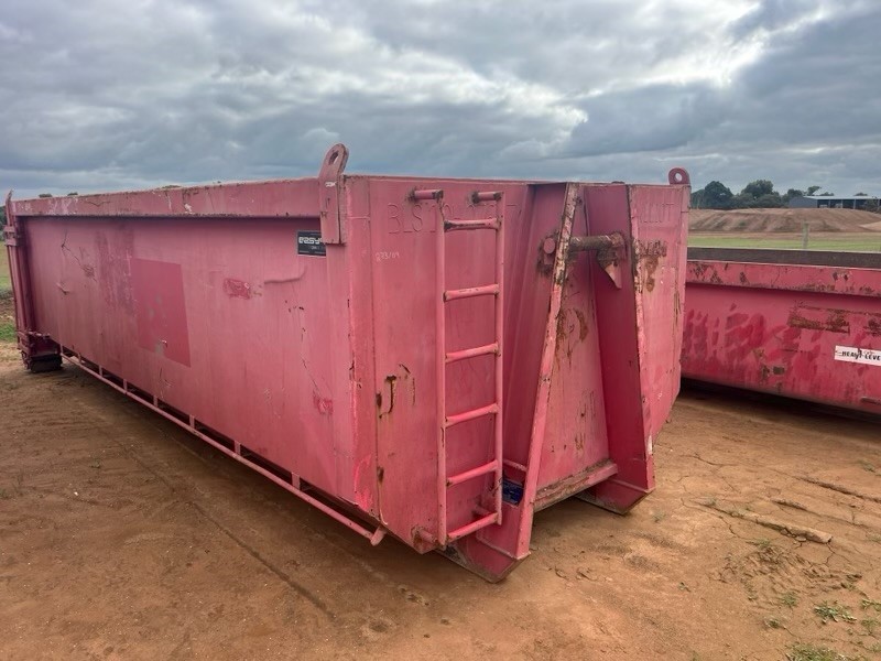 Easyquip Waste Management Hook Lift Bin 25m3 Auction (0014-3028906 ...