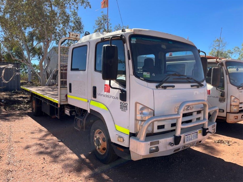 2010 Isuzu FH FRRGD S02 4 x 2 Tray Body Truck Auction (0004-9050735 ...