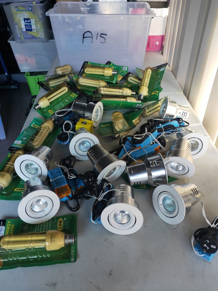 Large Quantity of Electrical Goodies Auction (0096-3029233) | Grays ...