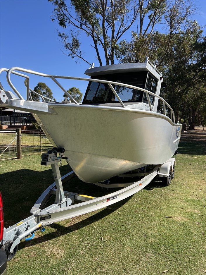 CUSTOM ALI BOATS WA 6.4M WALKAROUND Auction (0001-70010220) | Grays ...