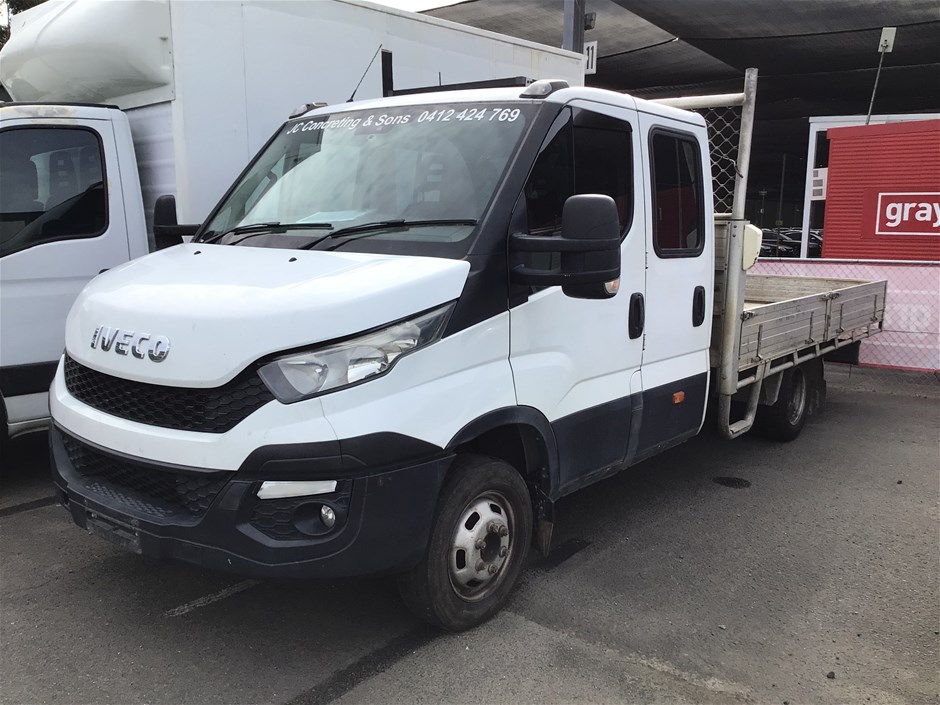 2017 Iveco Daily Dual Cab 4 x 2 Tray Body Truck ( Non Goer ) Auction ...