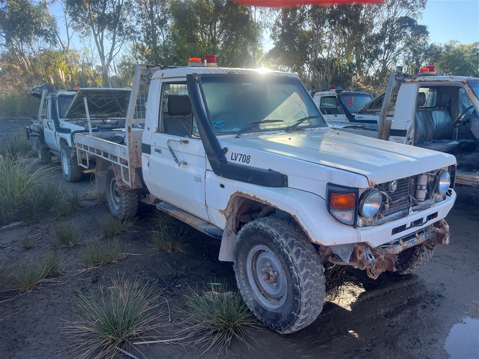 2005 Toyota Land Cruiser HZJ79R 4WD Manual Ute Auction (0030-3029372 ...