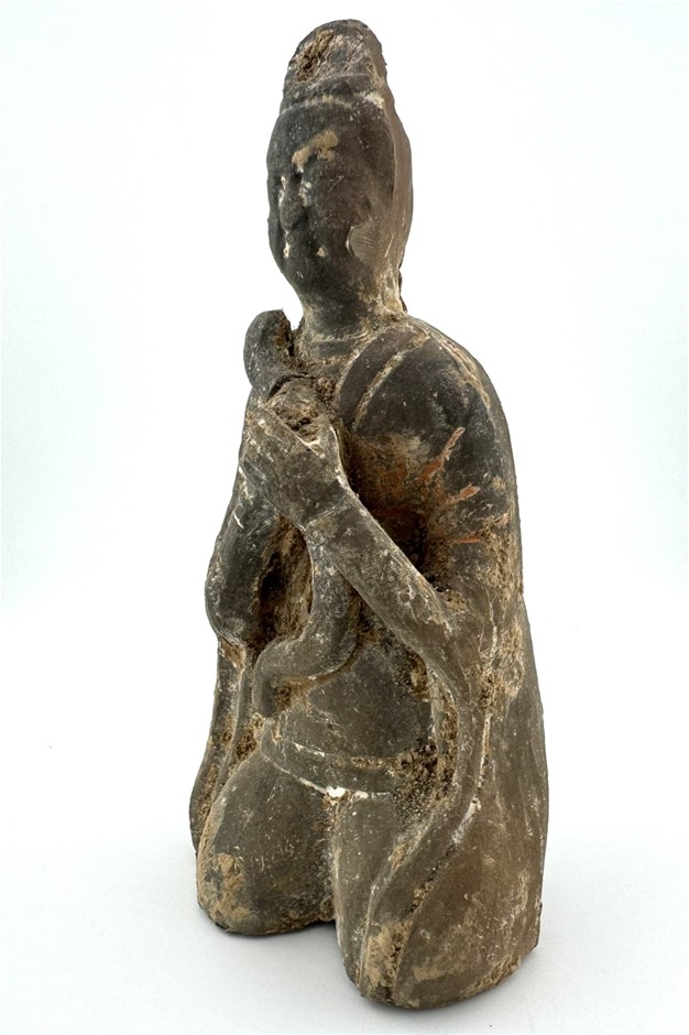 206 BC - 220 AD CHINESE HAN DYNASTY TERRACOTTA SCULPTURE OF A MUSICIAN ...