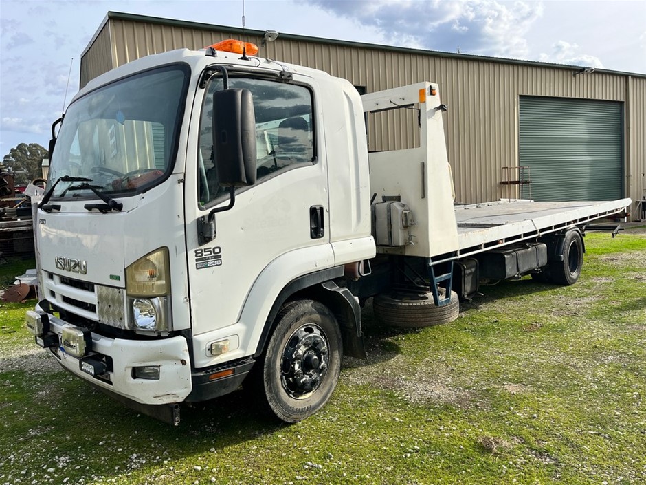 2012 Isuzu FH FSR850 Tilt Tray Truck Auction (0054-5056580) | Grays ...