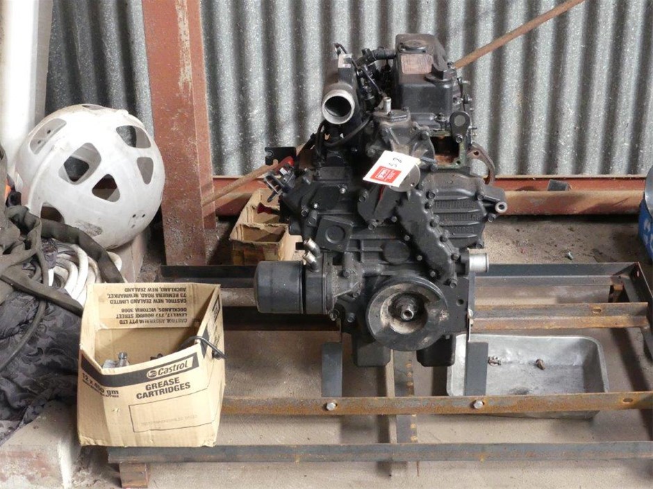 DAEDONG 3cyl Engine on Stand(Suitable spare parts only) Auction (0058 ...