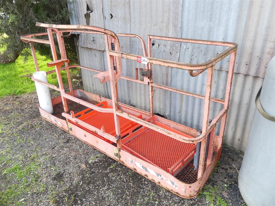EWP Cage Auction (0384-5056813) | Grays Australia