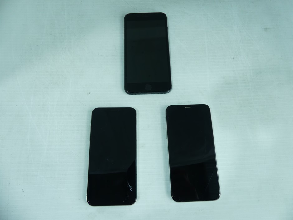 Box of Assorted Apple Mobile Phones Auction (0030-5056960) | Grays ...