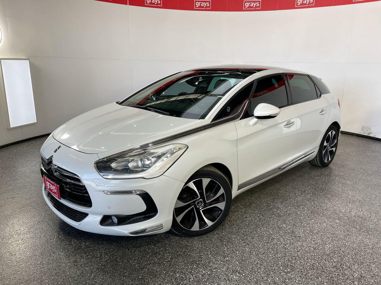 2012 Citroen DS5 DSPORT Automatic Sedan Auction (0001-10342955) | Grays ...