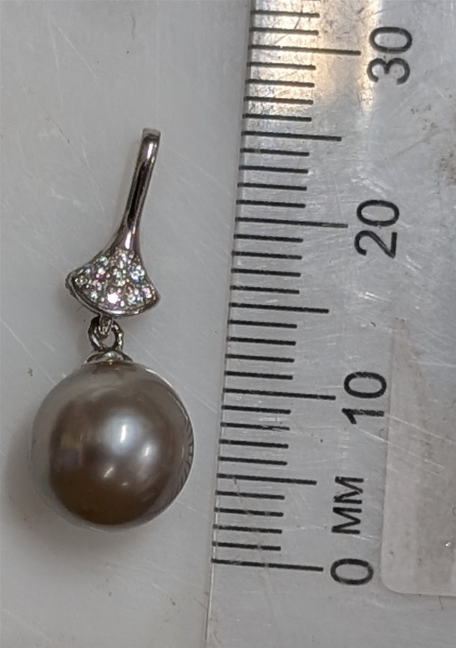 36 carats OPAL Doublet Gemstones Auction (0036-2559627) | Grays Australia