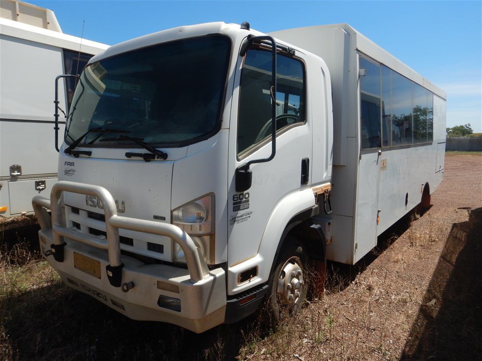 2008 Isuzu FRR600 Long 2 x 4 Bus Auction (0002-8018879) | Grays Australia